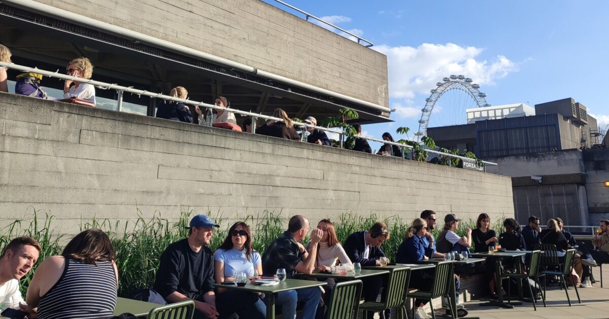 Forza Taps pop-up summer bar at National Theatre | South Bank London