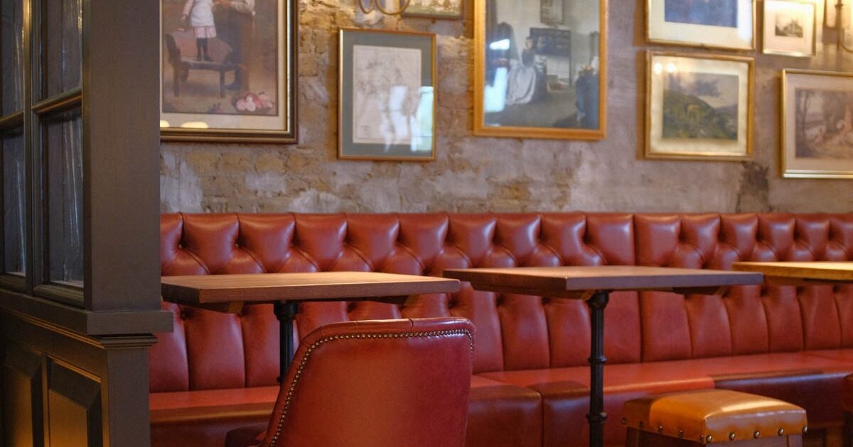 Waterloo Station's new pub The Victory | South Bank London